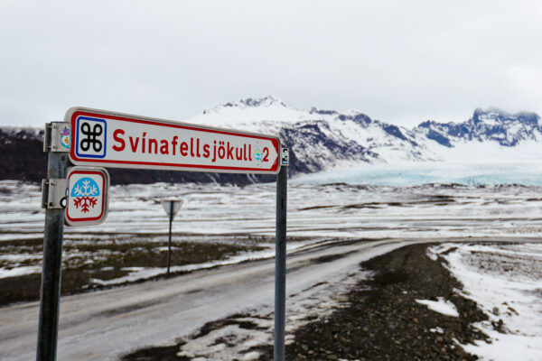 How to Travel Like a Local - 25 Secrets from Local Adventurers