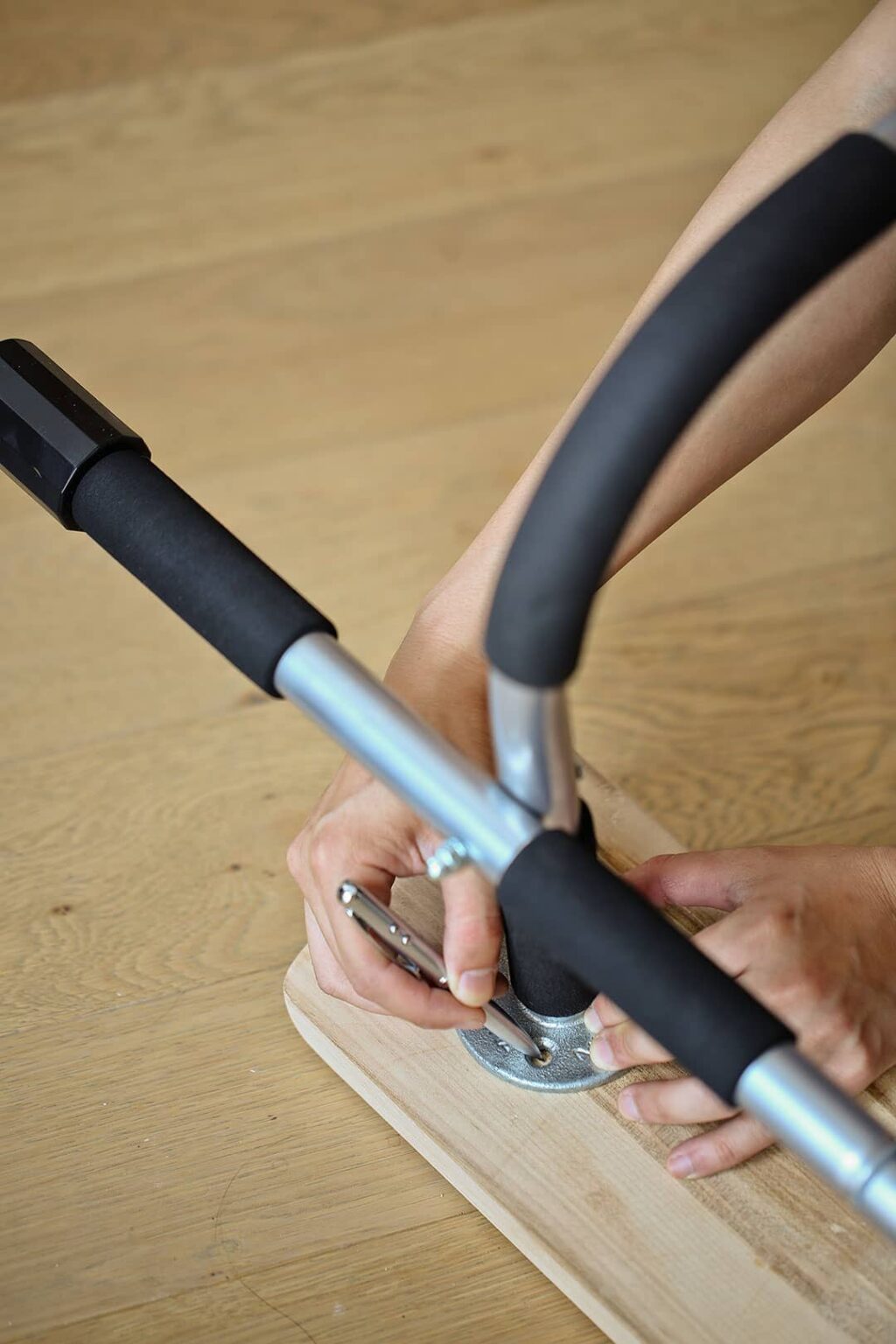 Easy Portable Hangboard DIY + Basic Finger Strength Exercises » Local ...