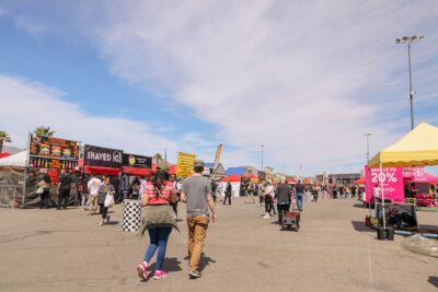 What to Eat at Foodieland Night Market » Local Adventurer