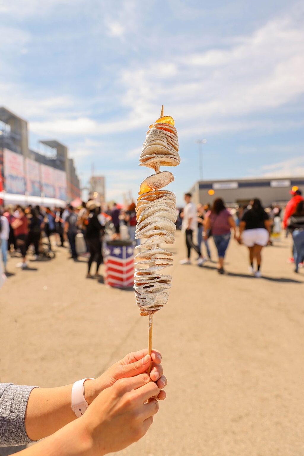 What to Eat at Foodieland Night Market » Local Adventurer